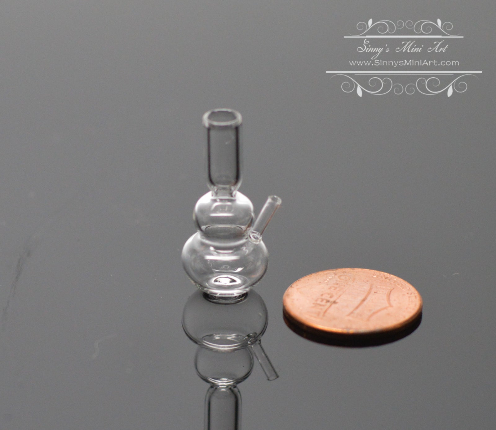 1:12 Miniature Glass Smoking Pipe / Bong – Sinny's Mini Art